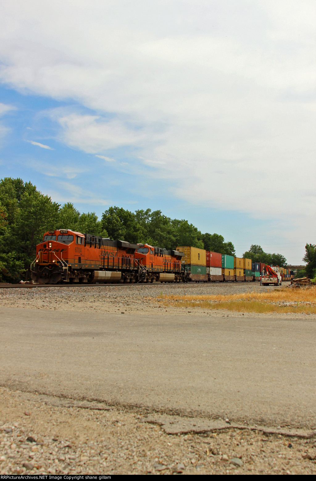 BNSF 6704 Heads up a Wb stack train on main!